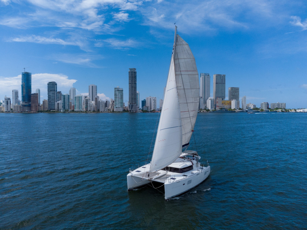 Botes & Yates - Brisas del Mar